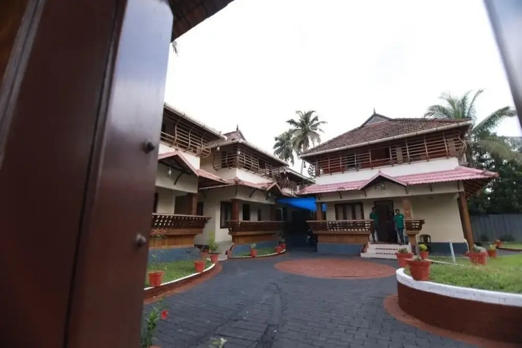 Lake Tree Homes And Resorts - Kumarakom