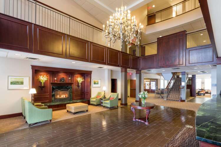 Comfort Inn & Suites Near Burke Mountain - Littleton, NH