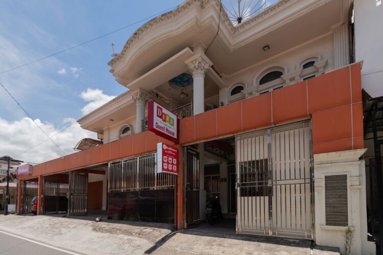 Reddoorz Syariah Near Pasar Aur Kuning - Bukittinggi
