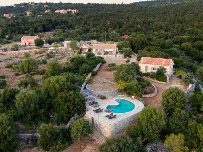 Aloni Stone Cottages - ケファロニア島