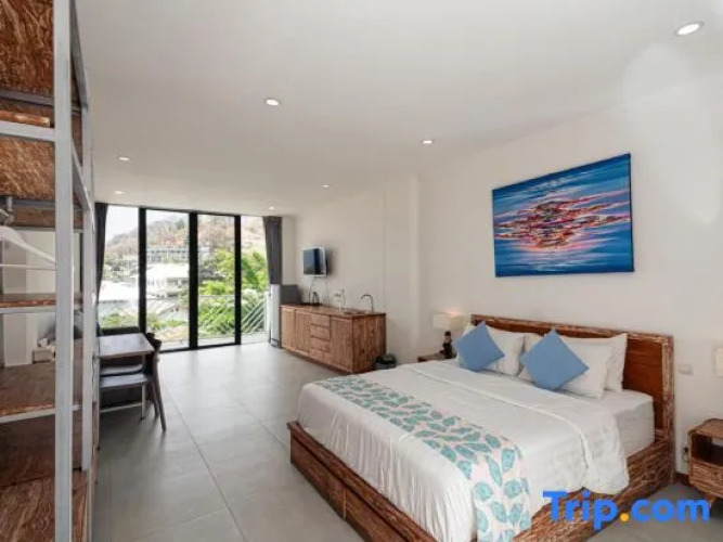 Komodo Suites Downtown Managed By Cpm Bali - Labuan Bajo