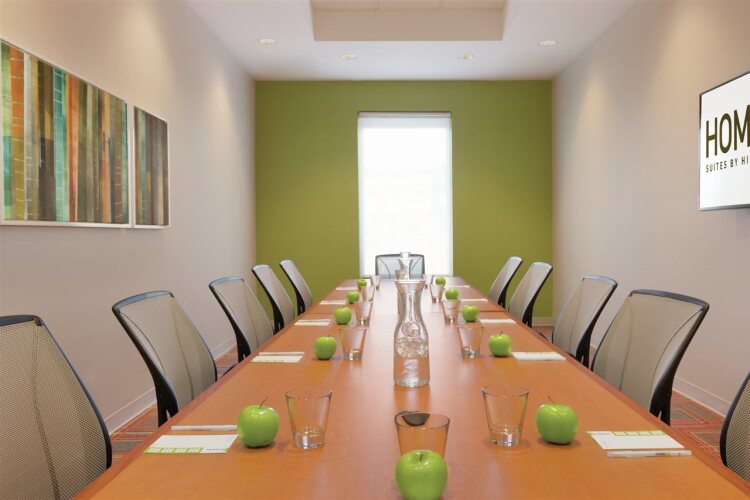 Home2 Suites By Hilton Miami Airport South Blue Lagoon - Miami