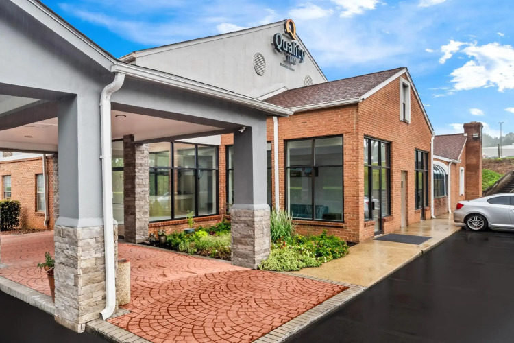 Quality Inn - Clarkesville, GA