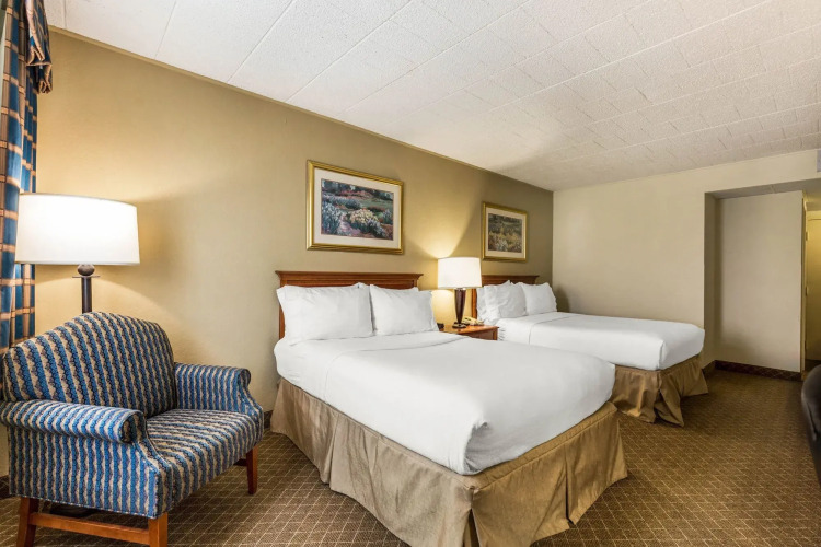 Clarion Inn Frederick Event Center - Frederick, MD