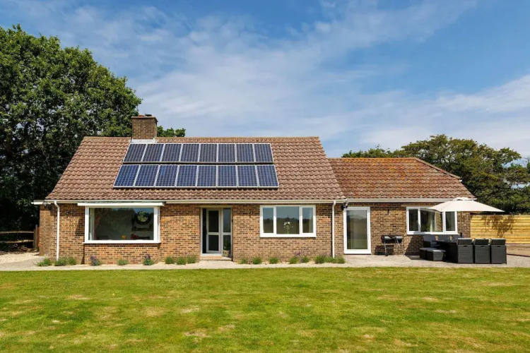 Idyllic 3 Bed Country Cottage - West Wittering