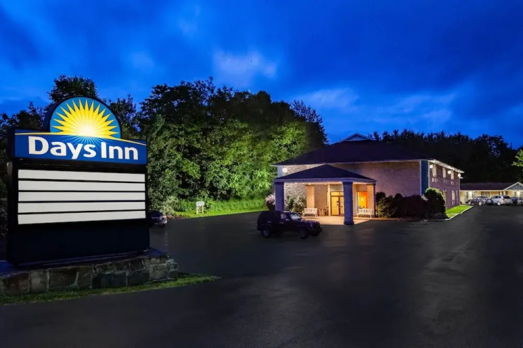 Days Inn Donegal - Mount Pleasant, PA