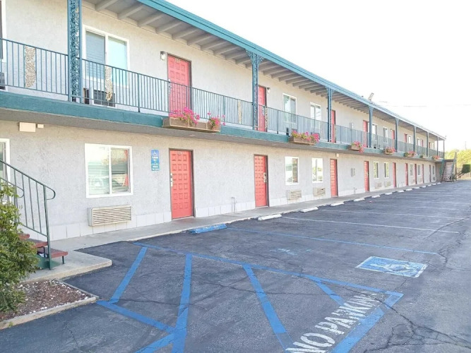 Pomona Inn - Claremont, CA