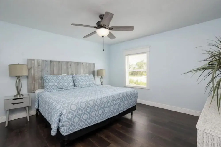 Romantic Cottage - Melbourne Beach, FL