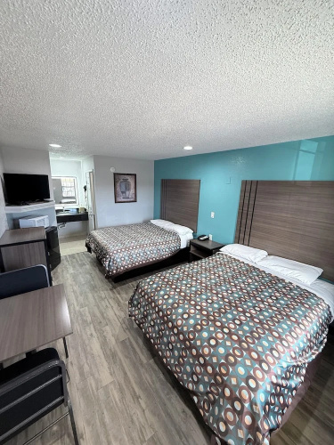 Relax Inn - College Station, TX