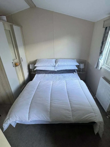 Oaklands Stunning Mini Lodge - Rhyl