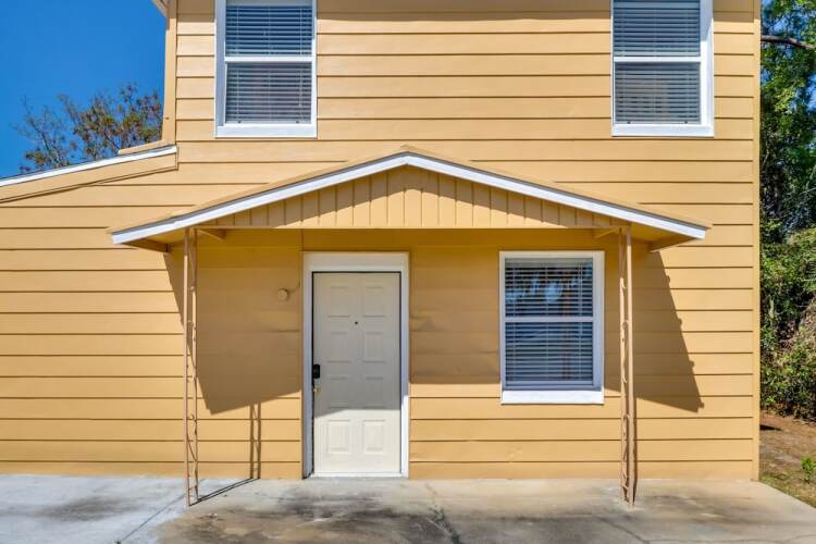 Bright Florida Abode W/ Covered Patio, Near Disney - Leesburg, FL