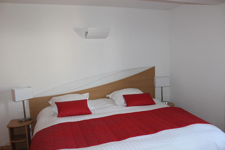 Hotel Restaurant Le Champs Des Lys - Doubs