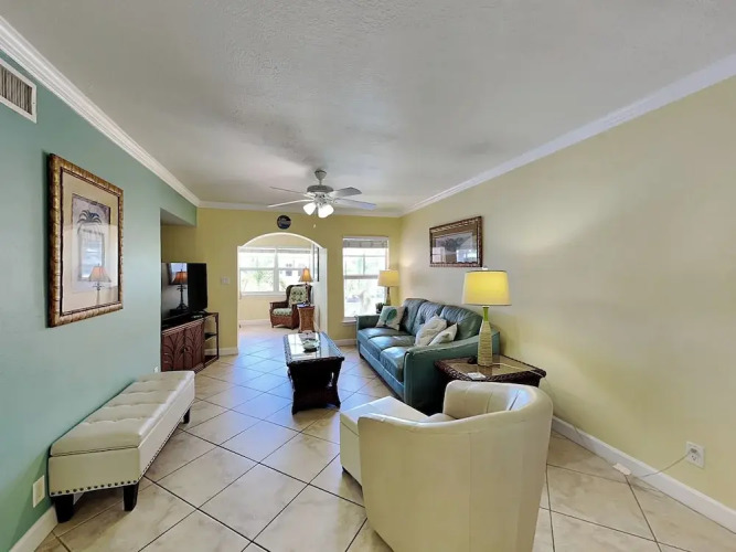 Barefoot Beach Resort B-201 - Indian Rocks Beach, FL