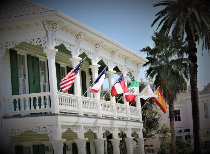 The George Manor - Galveston