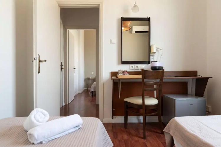 The Square Hotel By X&n - Atenas