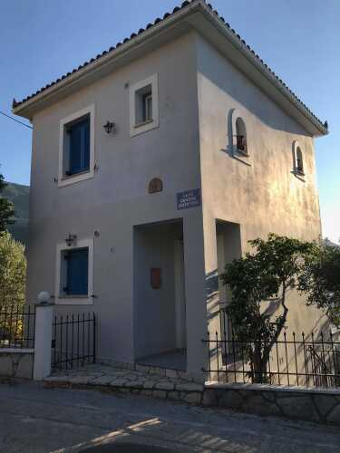 Dioskouroi Hotel And Apartments - Итака