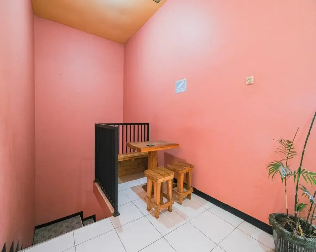 Reddoorz Syariah Near Rsud Tuban - Tuban