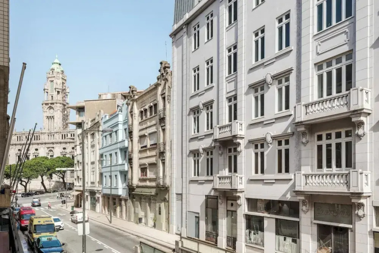 Rivol1 · Design Studio Next To Rivoli Theatre - Porto