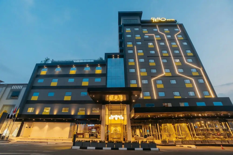 Yello Hotel Harbour Bay Batam - Batam