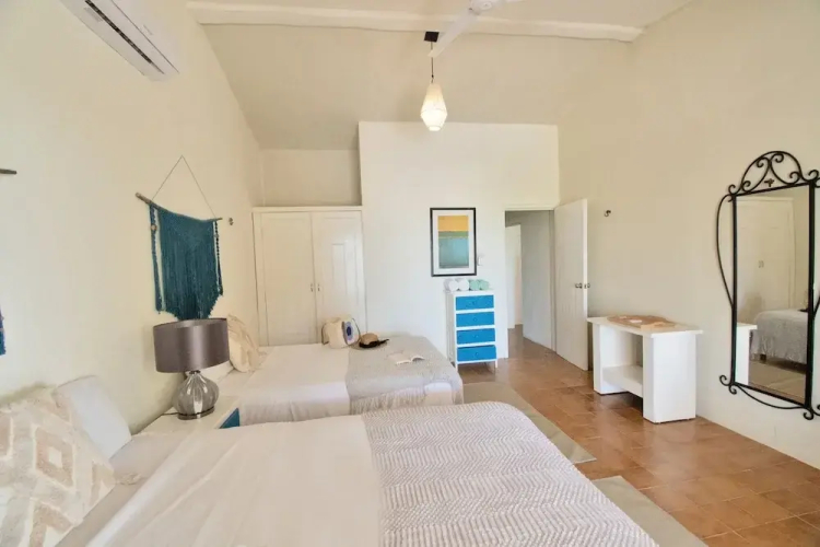 Arena Y Mar Beachfront House, El Cuyo By The Spot Rentals - El Cuyo
