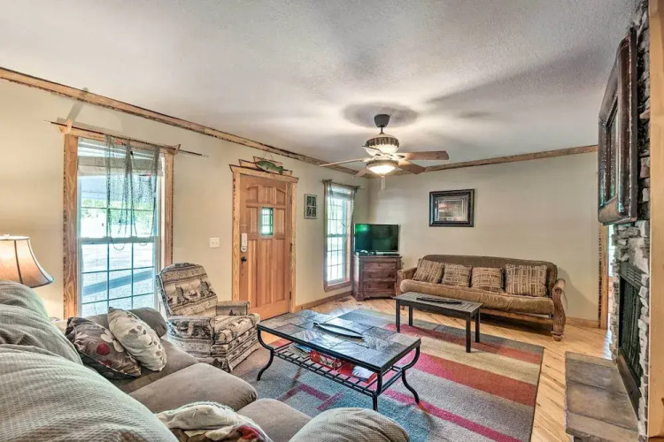 Cabin In Resort - 1/2 Mi To Guntersville Lake! - Alabama
