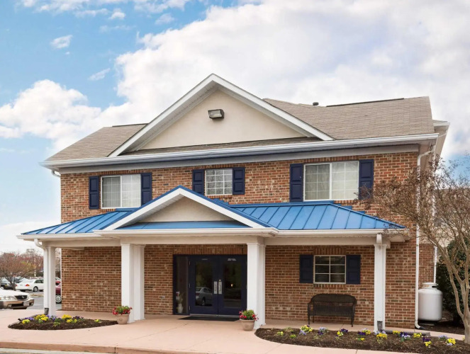 Motel 6 Richmond, Va - I-64 West - Richmond, VA