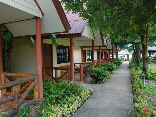 Phi Phi Rimlay Cottage - Krabi