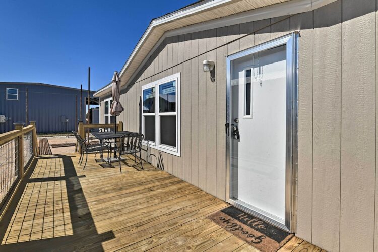 Quaint Port O'connor Home - 3 Mi To Beach! - Port O'Connor, TX