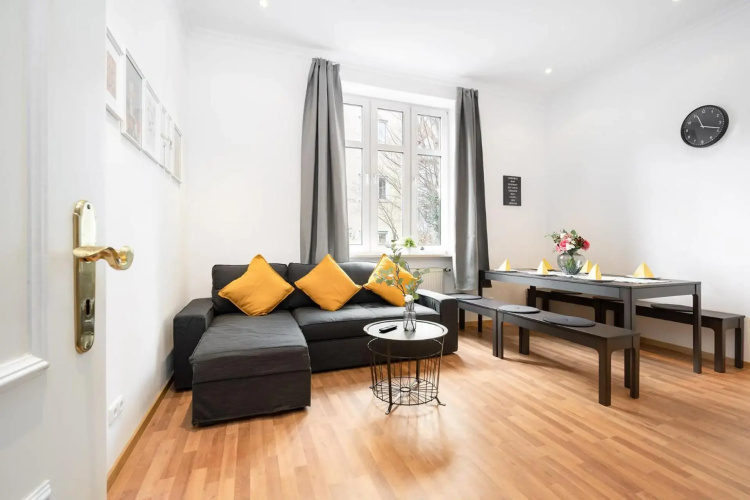 2-bedroom In Historic Villa Near Nymphenburg Palace - München