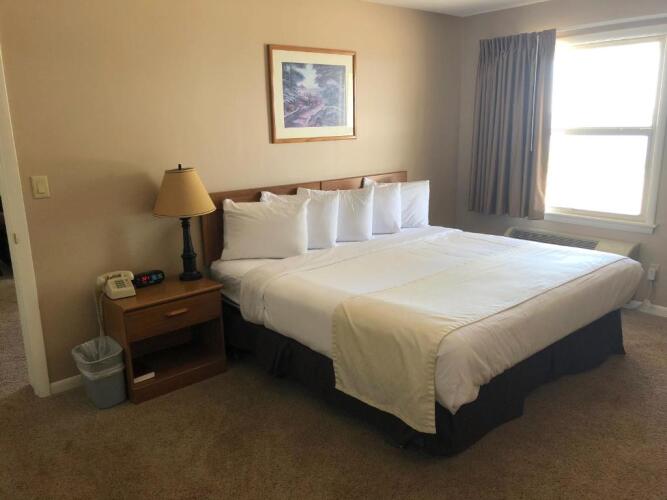 Terrace Bay Hotel - Gladstone, MI