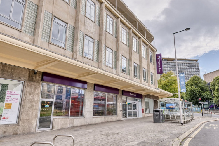 Premier Inn Plymouth City Centre Derrys Cross Hotel - Plymouth