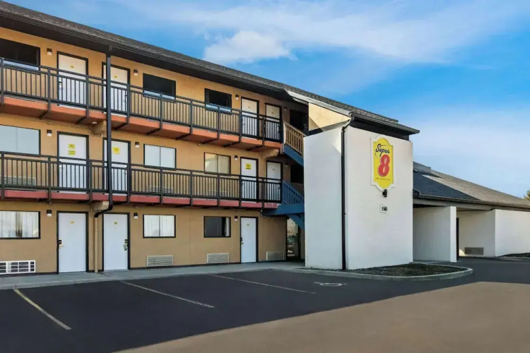 Super 8 By Wyndham Vandalia/dayton International Airport - Dayton, OH