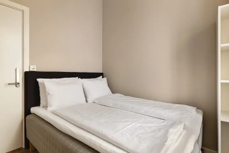 Fløyen Suites - Private Rooms I Location - Bergen, Norway