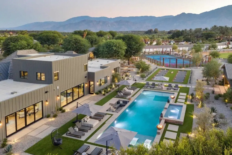 8bdr Villa Tennis/pickleball, Golf Green, Pool House, Gym, Bar Mesquite38 - Coachella, CA