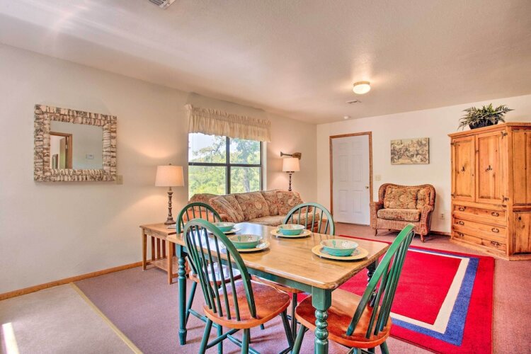 Cozy, Secluded Davis Cabin On 60 Wooded Acres - Davis, OK