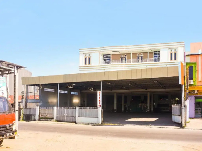 Oyo Flagship 91534 Wisma Metro Permai - Makassar