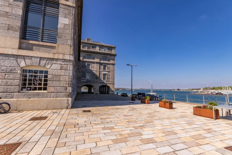 1 Bed- Pureserviced 42 Brewhouse - Plymouth