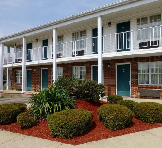 Deerfield Inn - Yellow Springs, OH