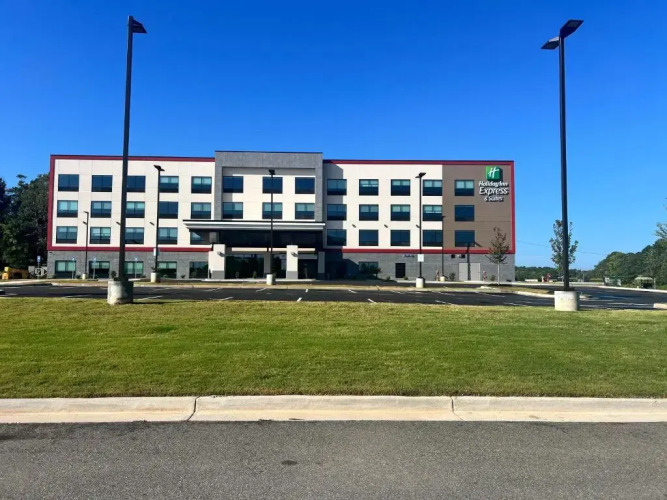 Holiday Inn Express & Suites Greensboro - Lake Oco - Greensboro, GA