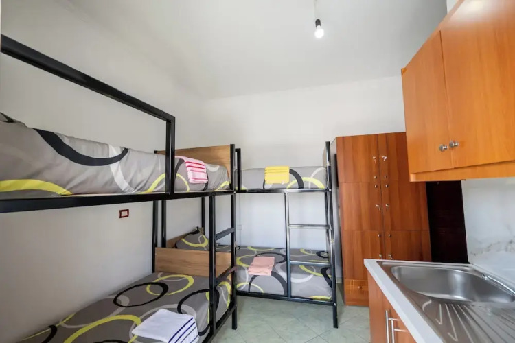 Brothers Of The World Hostel - Ksamil