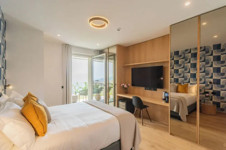 Pureview Luxury Suites, With Breakfast & Pool By Rent All Como - Como