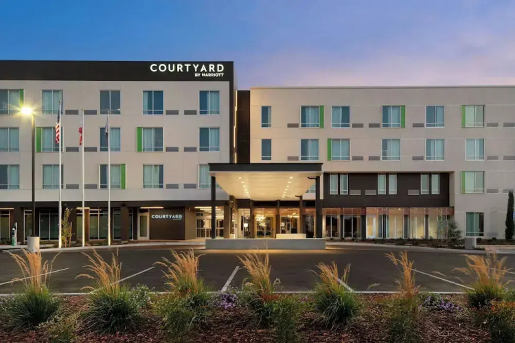 Courtyard By Marriott Cleveland Tn - Cleveland, TN