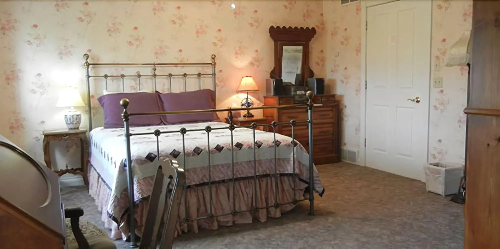 The Feathered Star B&b - Door County, WI