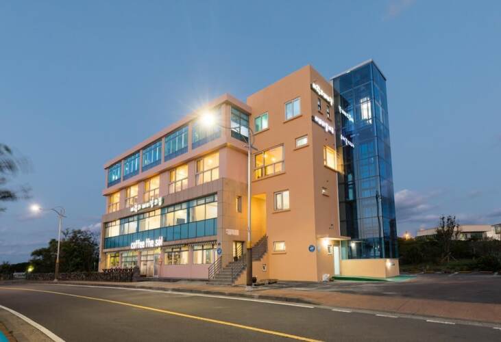 Aerang And Baebijang's House - Jeju-si