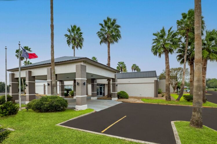 Days Inn By Wyndham Alice - San Diego, TX