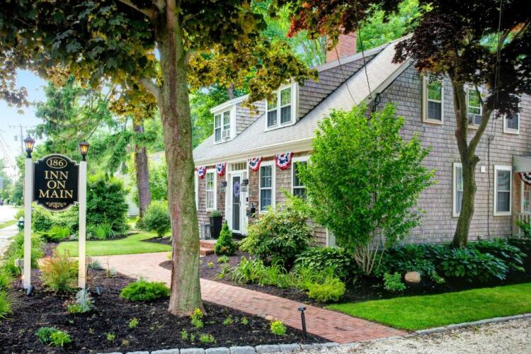 Inn On Main - Cape Cod, MA