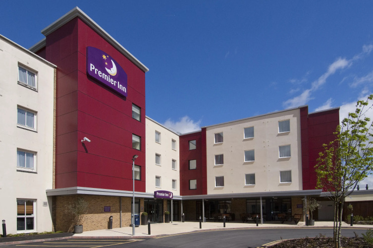 Premier Inn Bristol Cribbs Causeway - M5 J17 - Bristol