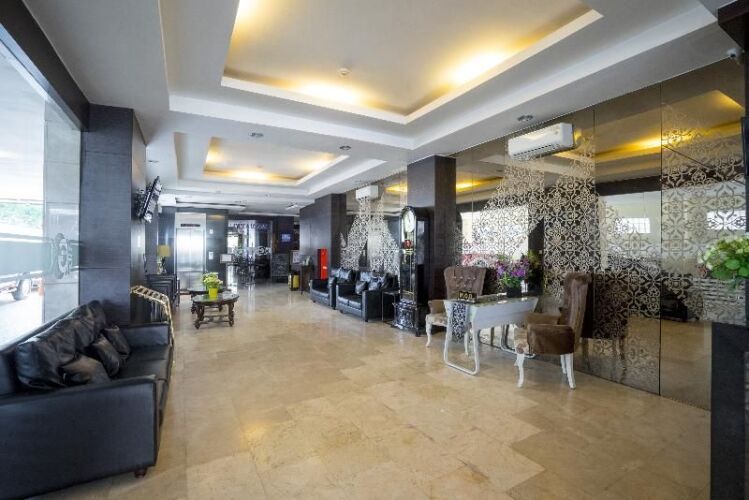 Capital O 1083 Hotel Grand Kartika - Samarinda