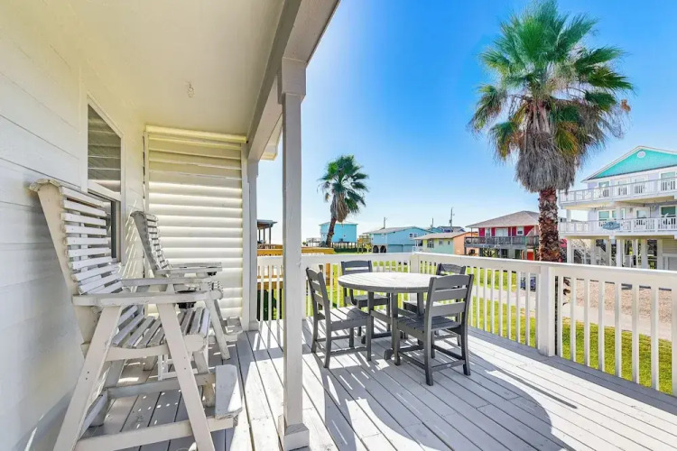 Walk To Beach: Modern Farmhouse In Surfside Beach! - Surfside Beach, TX