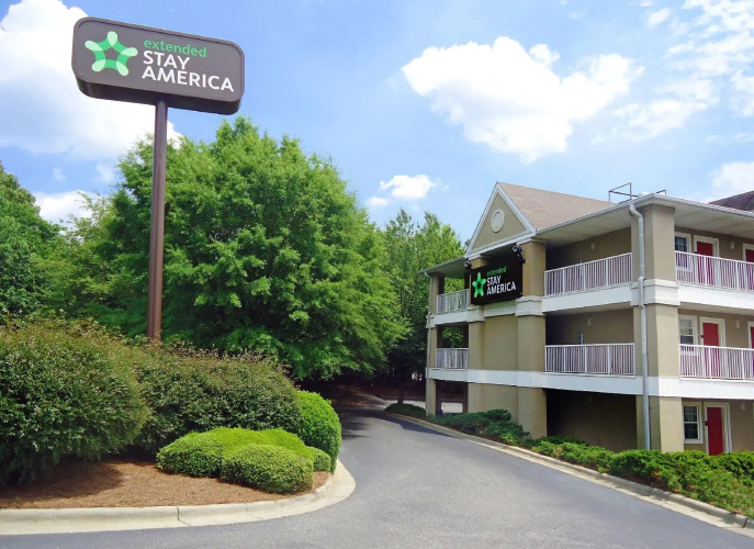 Suburban Studios Winston-salem Near Hanes Mall - Winston-Salem, NC